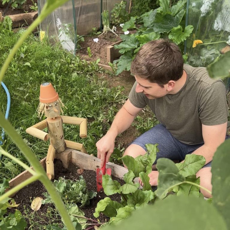 Wooden Flower Pot Man (Mr Chip) - MyGardenPals™